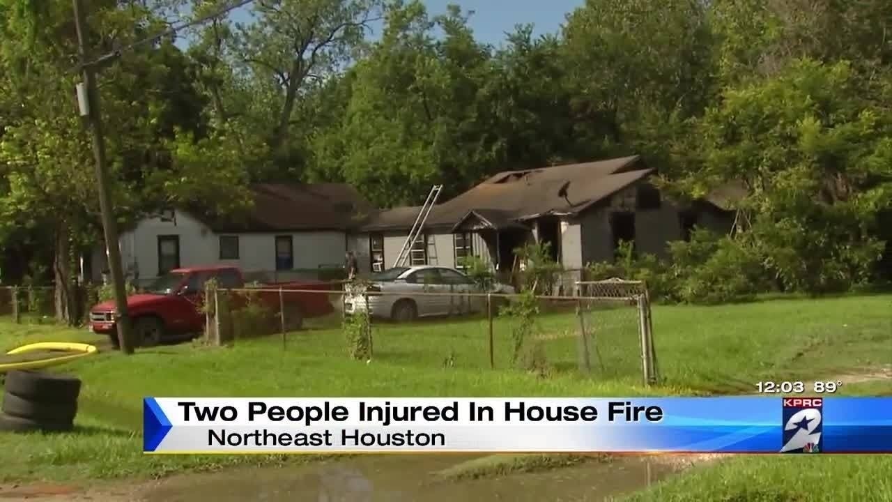 2 people suffer burns in northeast Houston house fire