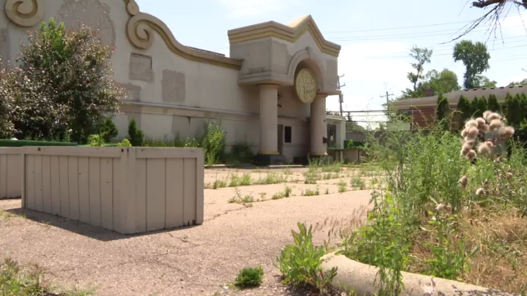 Detroit residents fight blight; former club is a symbol | News Minimalist