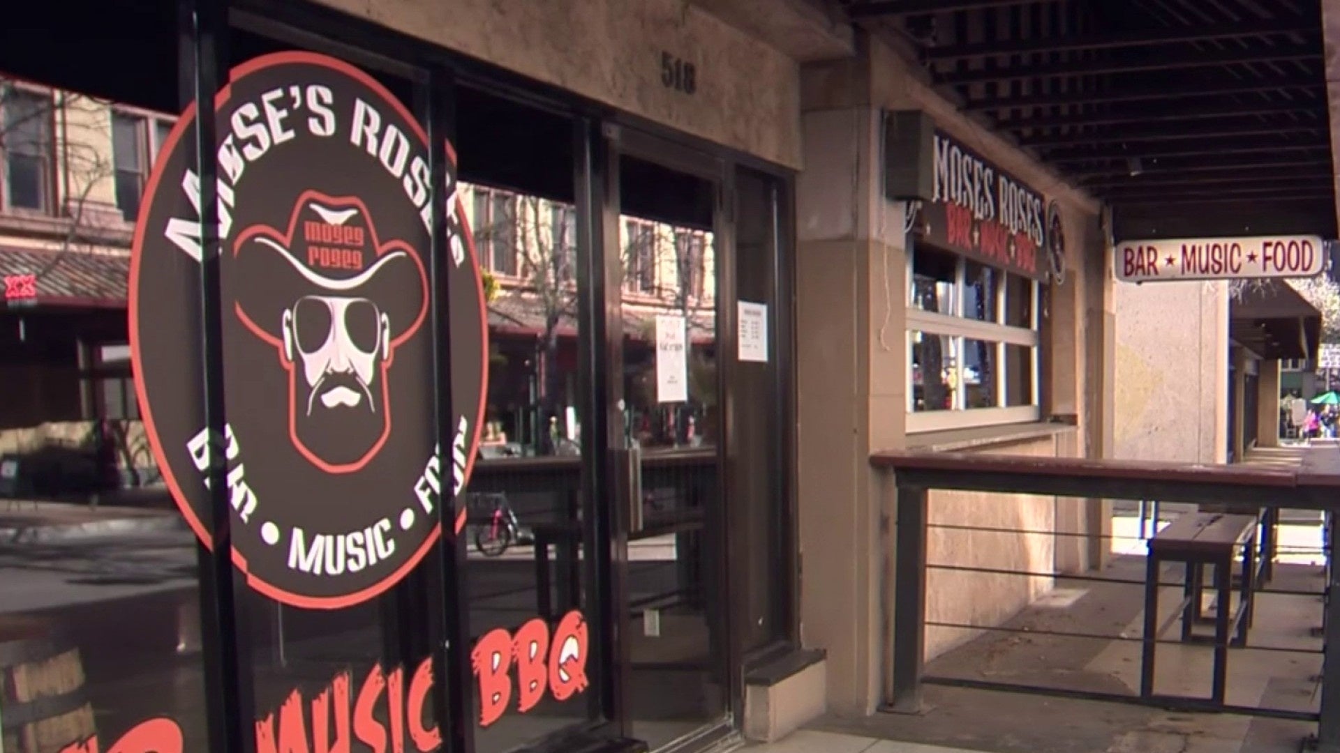 Moses Rose’s owner strikes deal to turn over bar for Alamo project ...